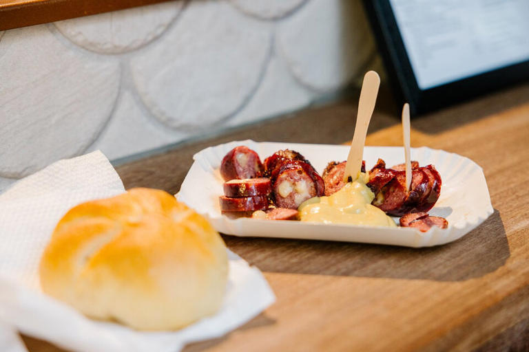 Schilling-Nostalgie an Wiener Würstelstand