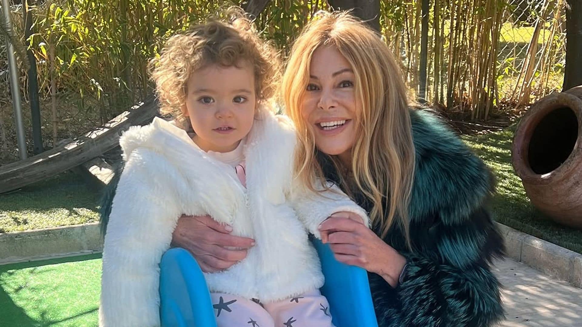 Los mejores vídeos de Ana Obregón con su pequeña Anita, la niña que le ...