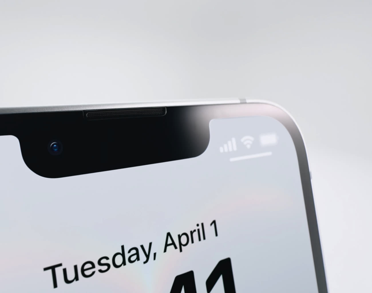 iPhone 17 et 18 : des modems et Wi-Fi Apple, téléobjectif 48 mpx et ...