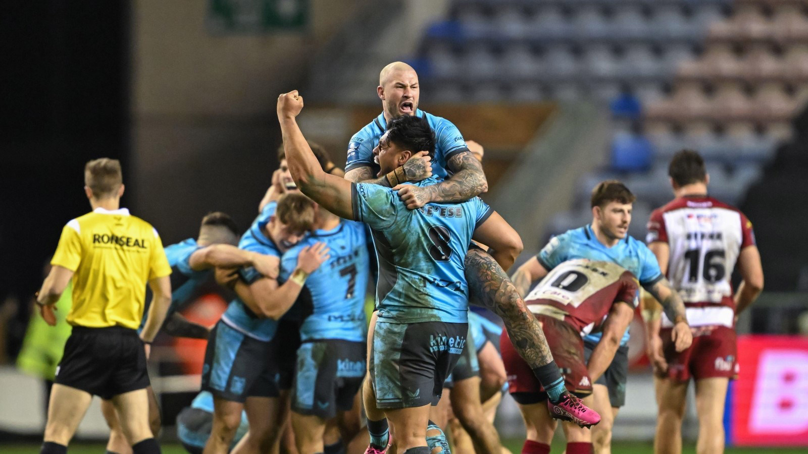 Daryl Powell makes Hull FC admission as key trio identified amidst praise Daryl Powell makes Hull FC admission as key trio identified amidst praise