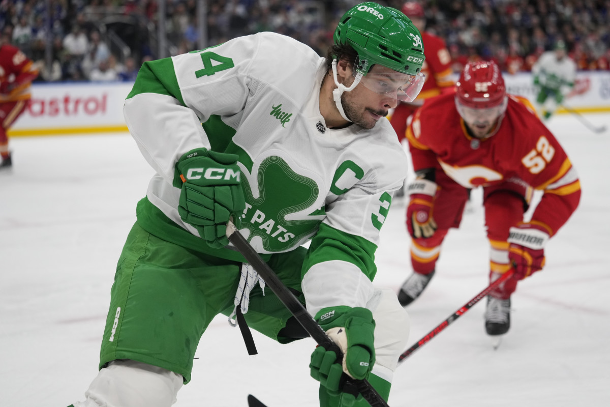 Auston Matthews & Mitch Marner Make NHL's Maple Leafs History in Win vs ...