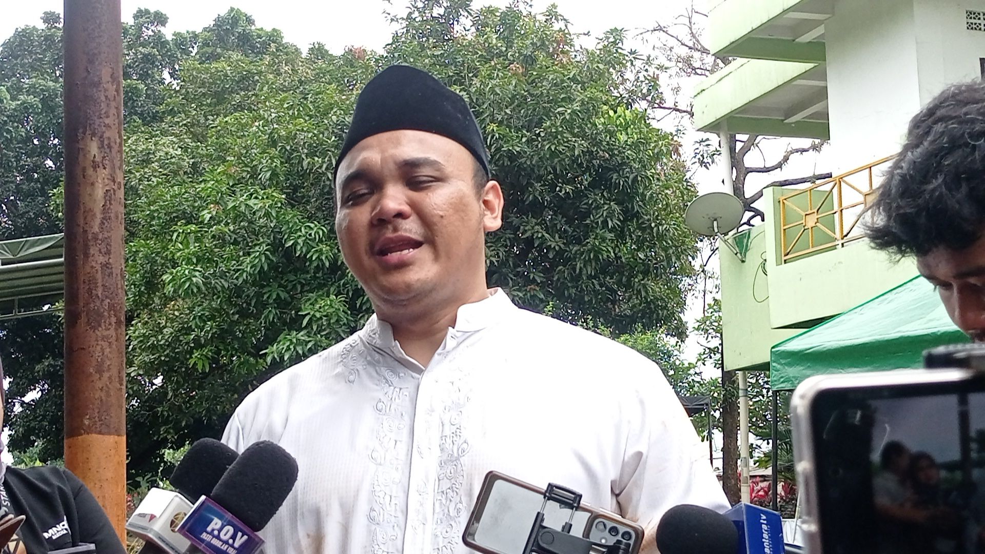 Tangis Putra Sulung Mat Solar Pecah Ingat Kebiasaan Almarhum sang Ayah ...