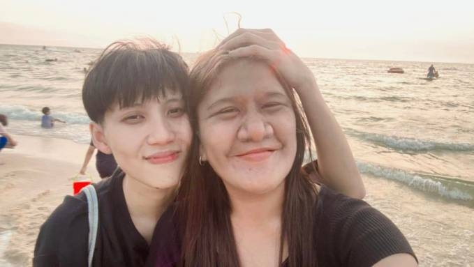 Cuộc sống của cô gái 'rậm lông nhất thế giới' sau 15 năm nổi tiếng