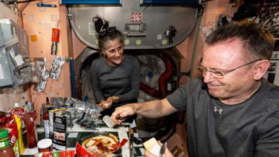 Vision impairment, balance disruption: What happens to human body in ...