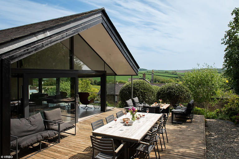 The world's best holiday homes revealed - from a spectacular Scottish ...