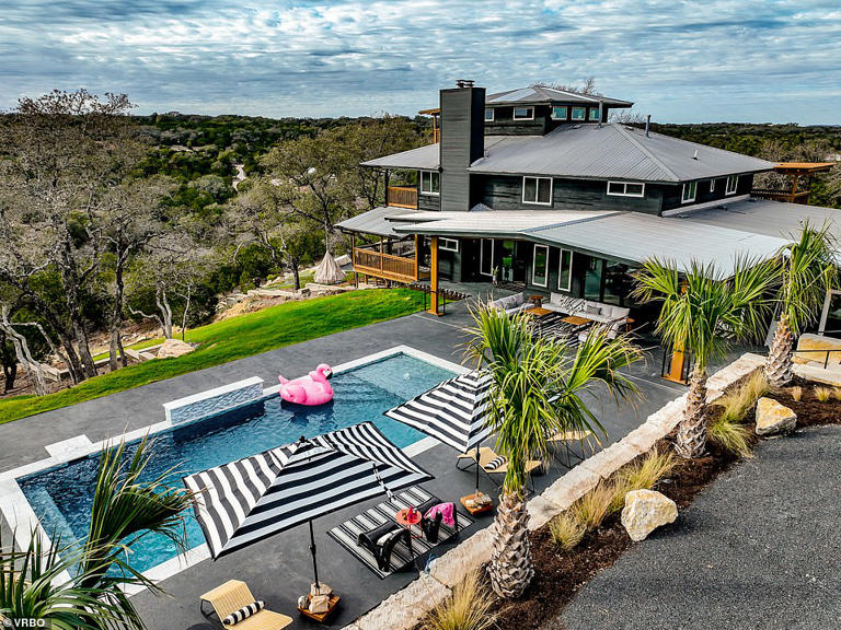 The world's best holiday homes revealed - from a spectacular Scottish ...