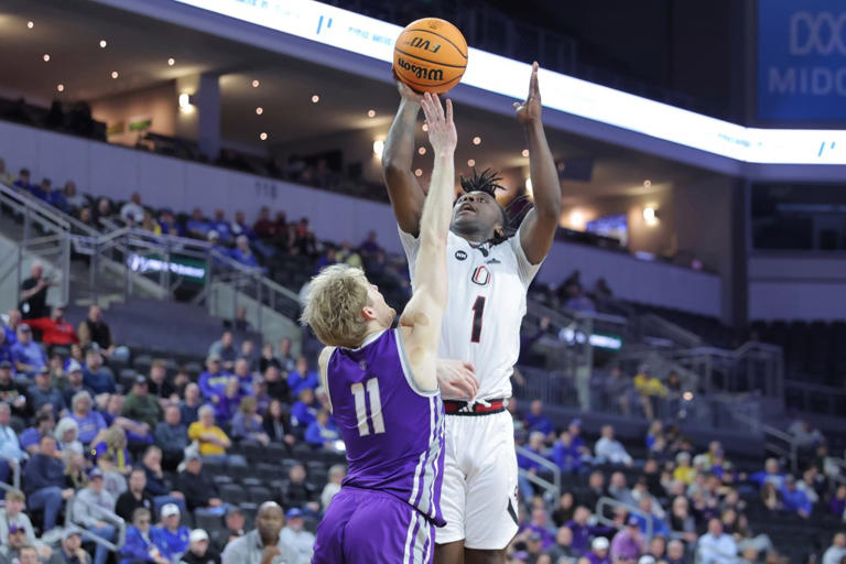 Meet the Omaha Mavericks, the team trying to shock St. John’s in NCAA ...