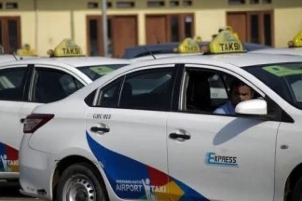 Konglomerat di Balik Taksi Express yang Bakal Kembali Beroperasi ...