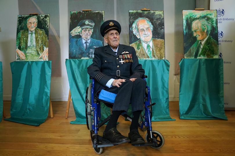 Last Battle of Britain hero pilot who was shot down four times dies ...