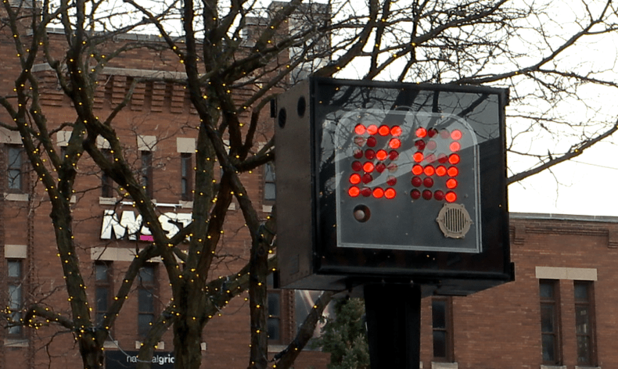 Syracuse’s 24-second shot clock statue is moving seconds away