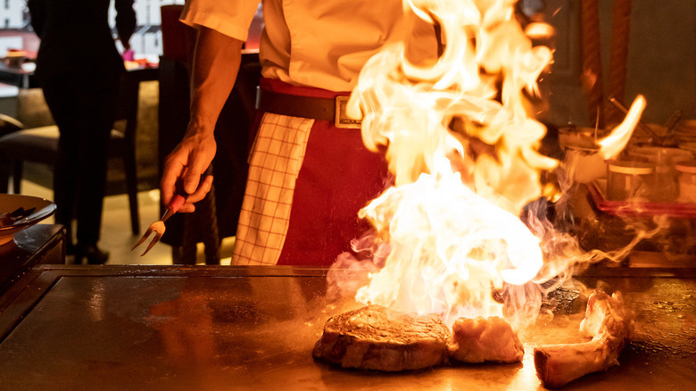 A Beginner's Guide To Eating At A Hibachi Restaurant A Beginner's Guide To Eating At A Hibachi Restaurant