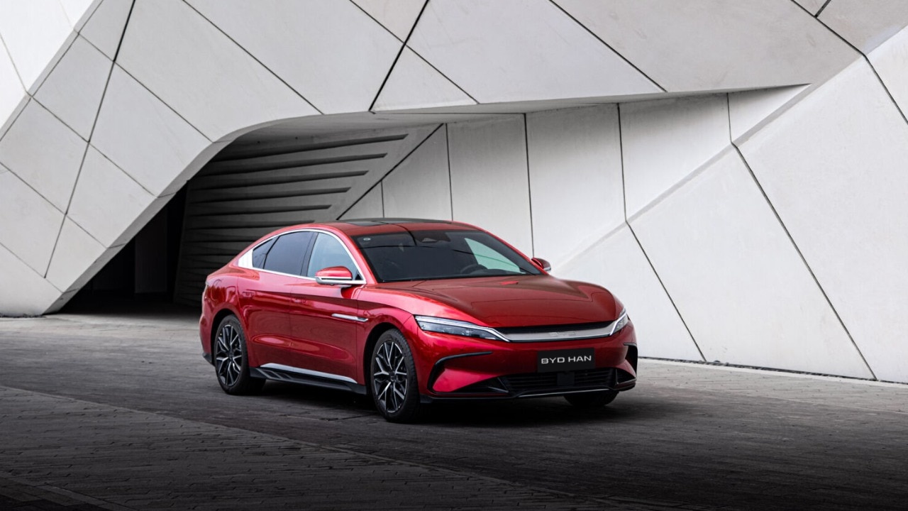 BYD unveils new EV platform, 1,000kW charging system to provide 470km ...