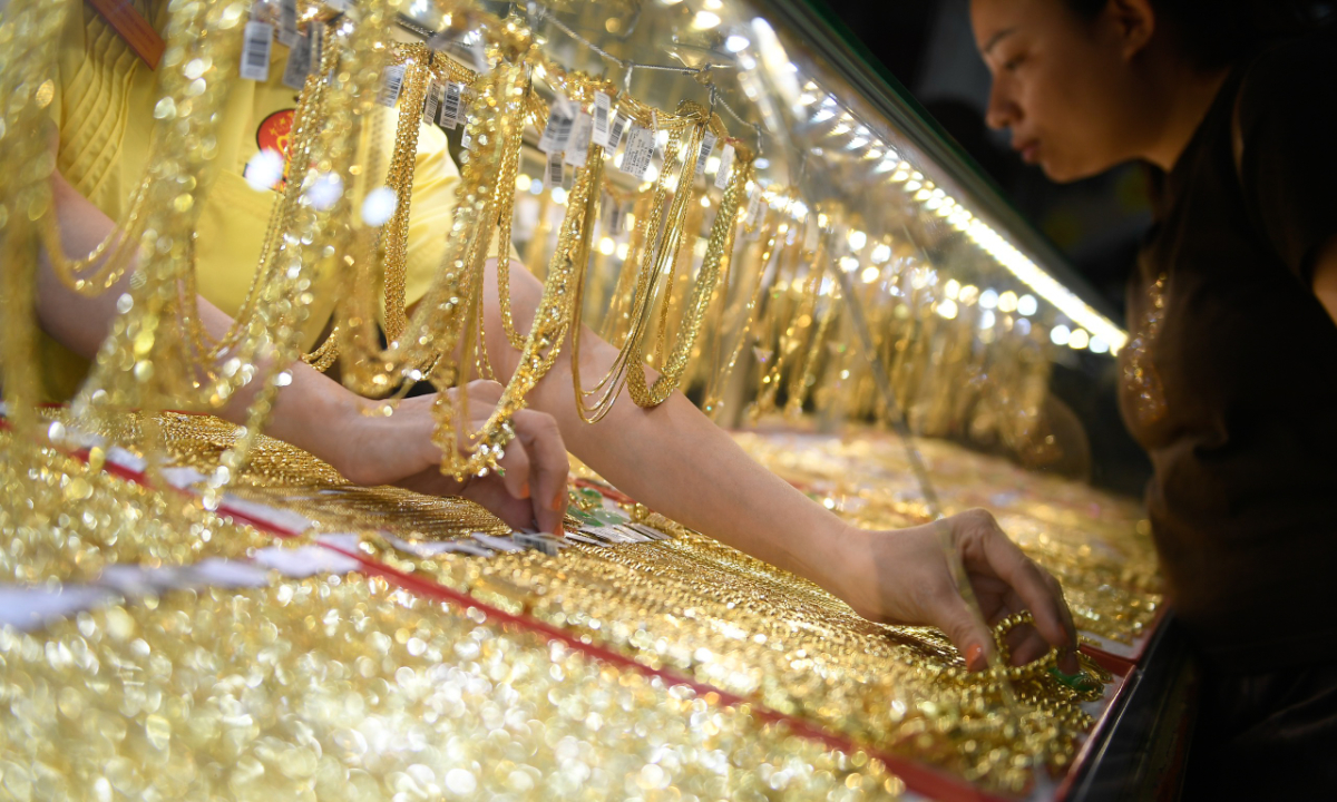 Gold prices hit new records twice in a day