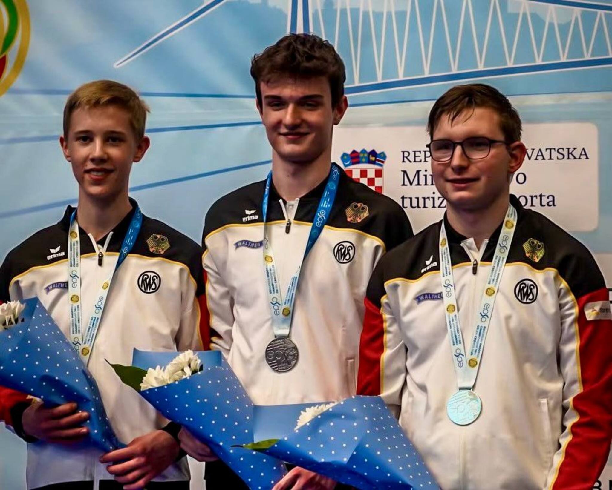 Europameisterschaft Luftgewehr: Alexander Karl holt Silber im Trio ...