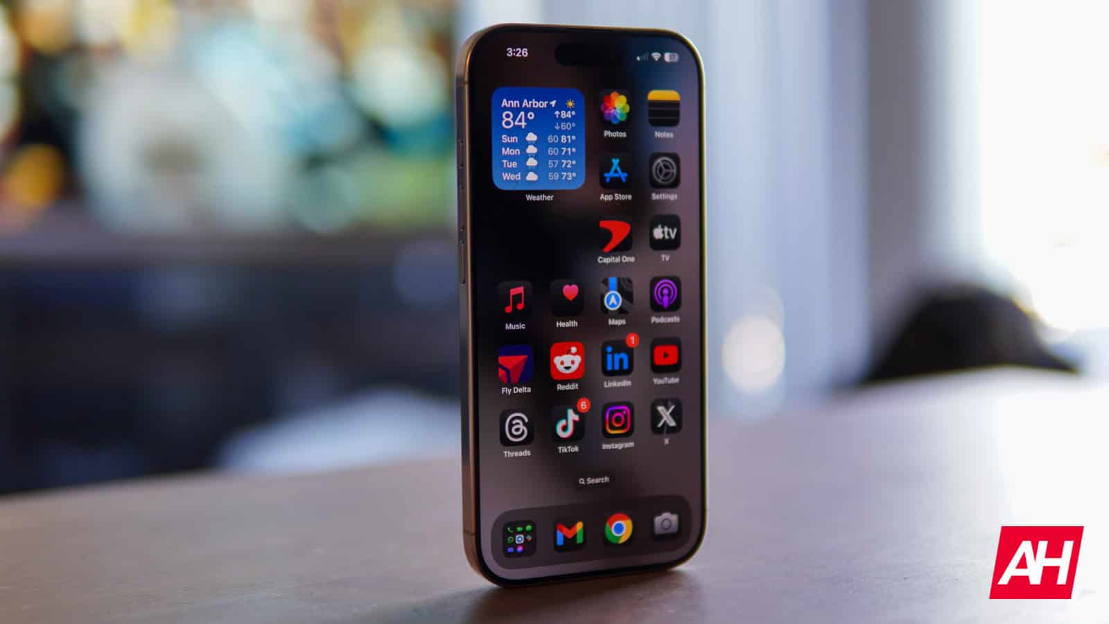 Weird iOS 18.4 bug is reinstalling deleted apps