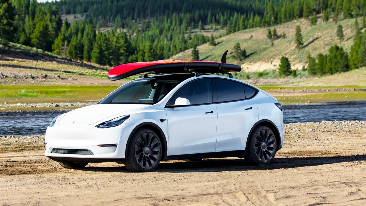 People are Selling Their Teslas — Is Now the Time to Get Your Hands on One?