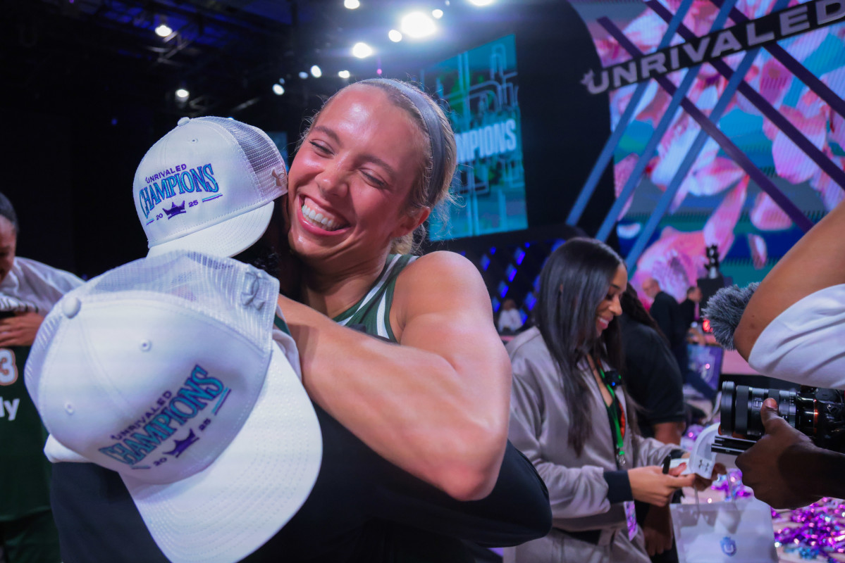 Fever Send Message to Lexie Hull After Winning Unrivaled Championship