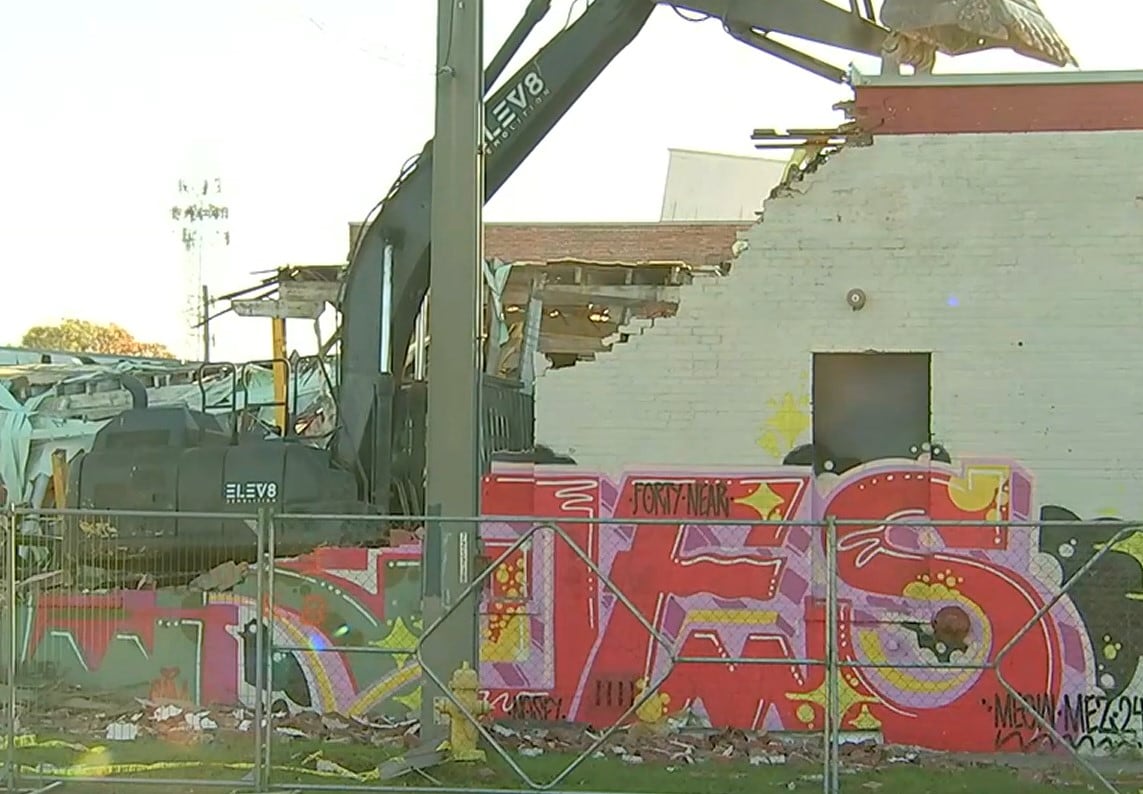 WATCH LIVE: Demolition team knocking down building in Springfield that ...