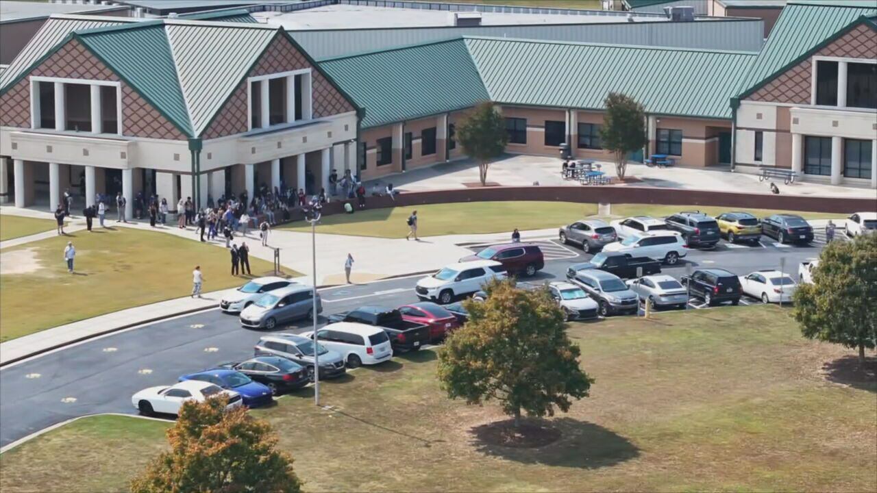 Parents raise issues over ‘student threat database’ provision in new ...