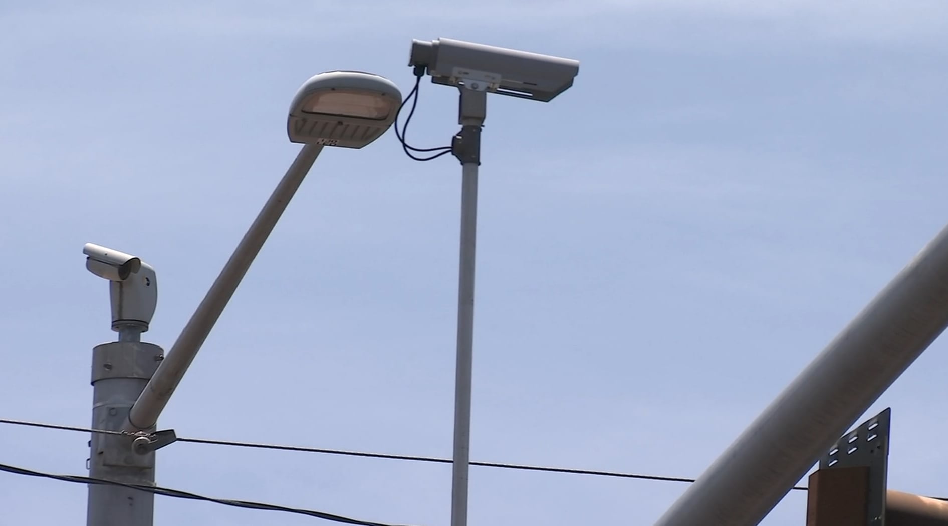 Nevada bill proposing red-light cameras looks to reduce deadly crashes