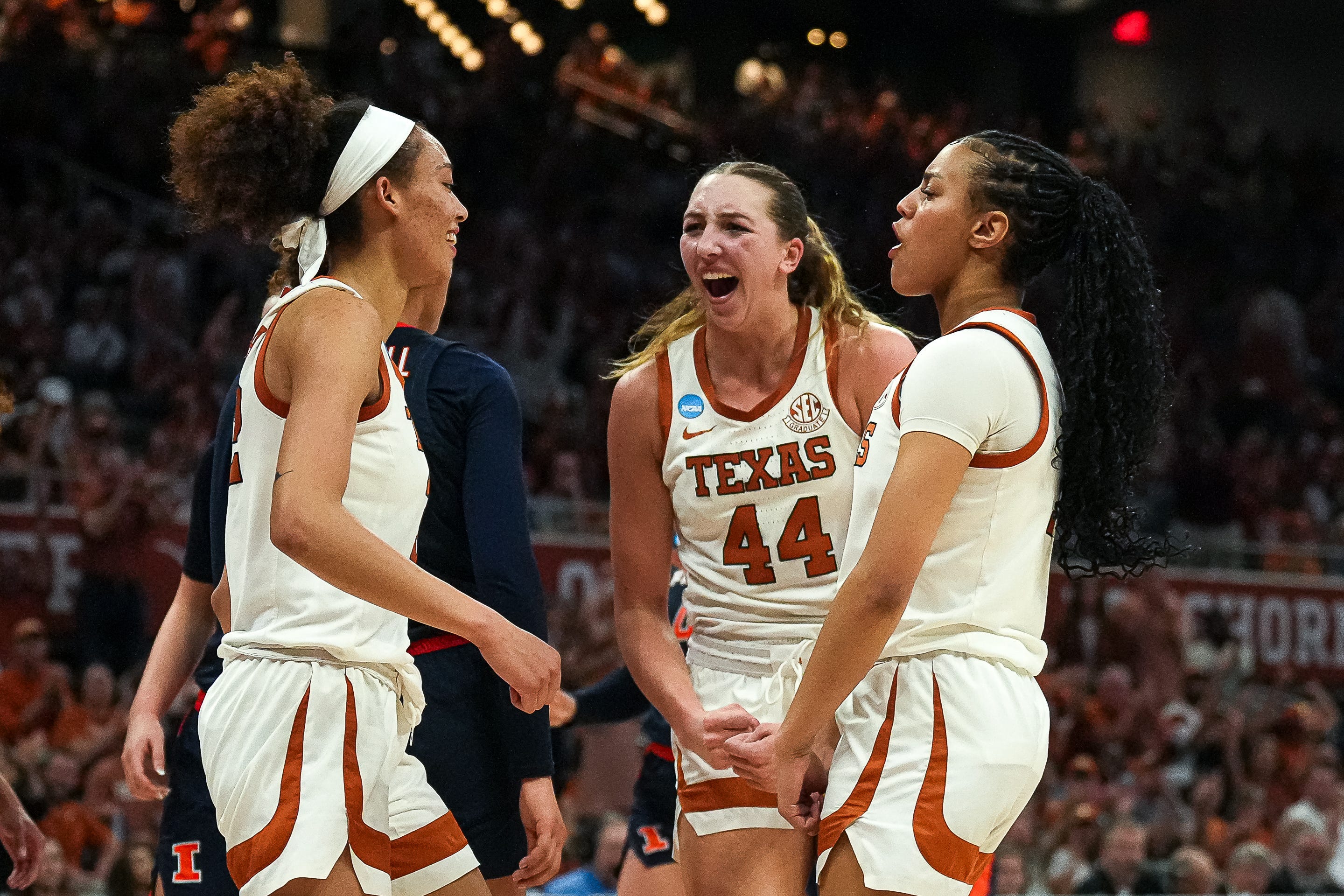 Texas women's hoops is heading to the Sweet 16 with win over Illinois, 65-48