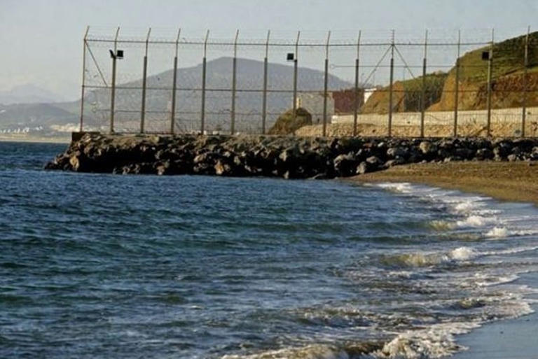 Le corps sans vie d'un migrant retrouvé au large de Sebta, le 10e ...