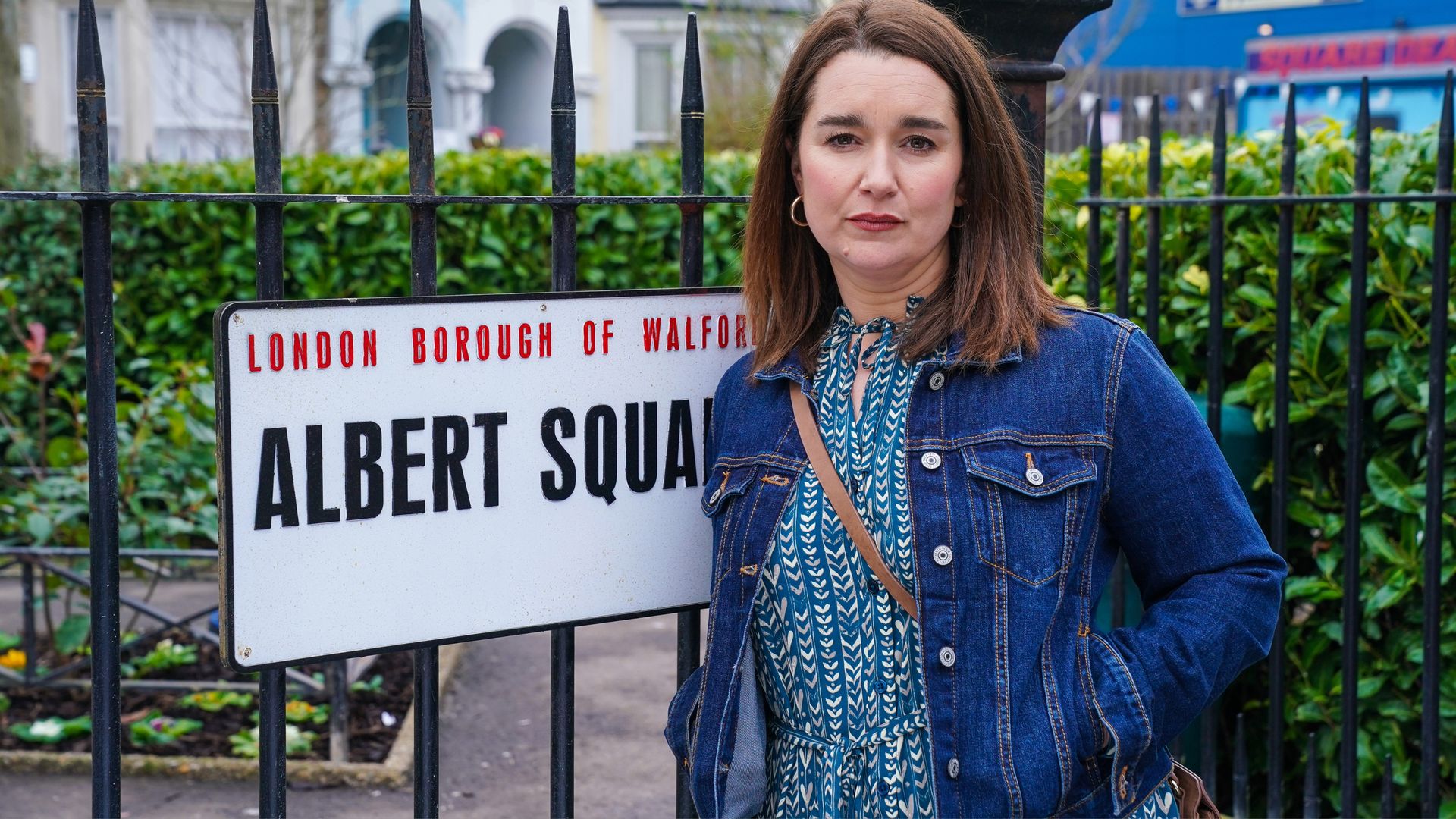 EastEnders star reveals surprise Dirty Den twist for returnee Vicki Fowler