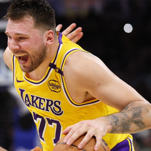 Reeling Lakers fall to 3-7 in past 10 with loss to Magic