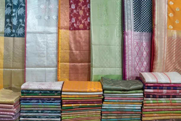 Grand saree theft: Designer sarees worth INR 12 lakhs stolen from ...
