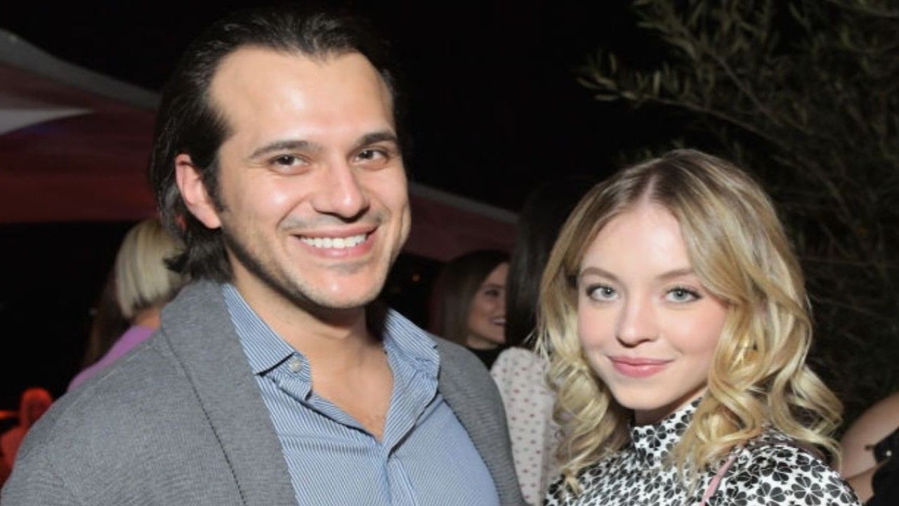 Are Sydney Sweeney and Fiancé Jonathan Davino Breaking Up? Fans Notice ...