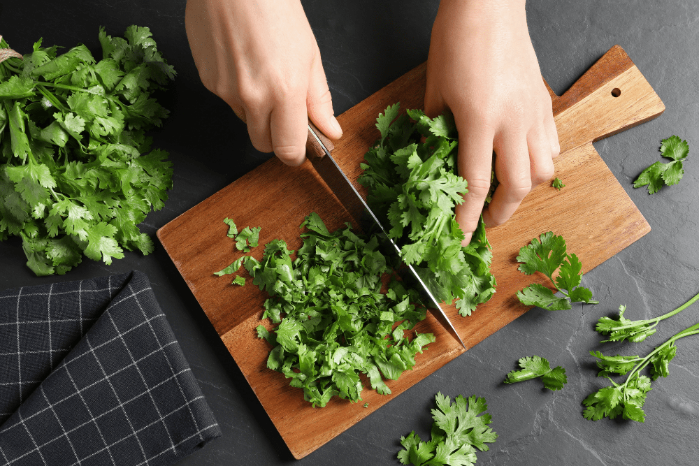 The Ultimate Chipotle Cheat Sheet: 18 Secrets Revealed by Employees