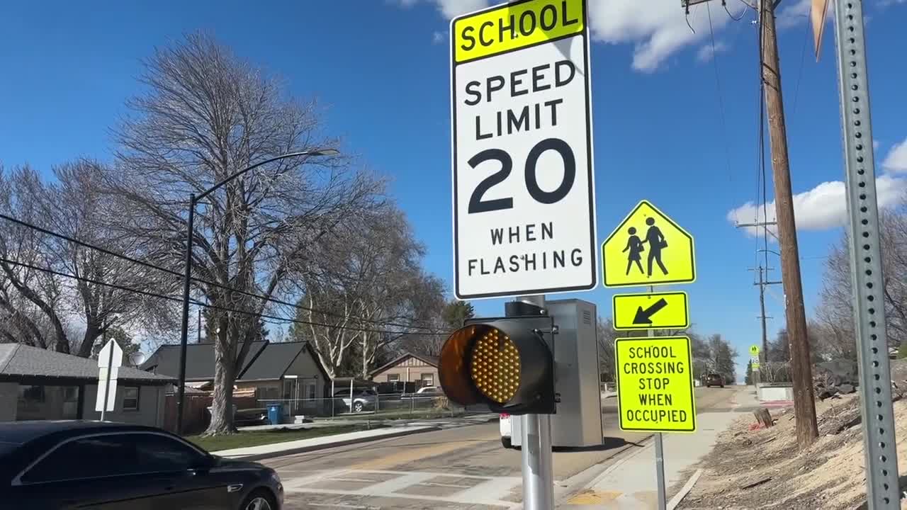 Caldwell installing programmable school zone flashers