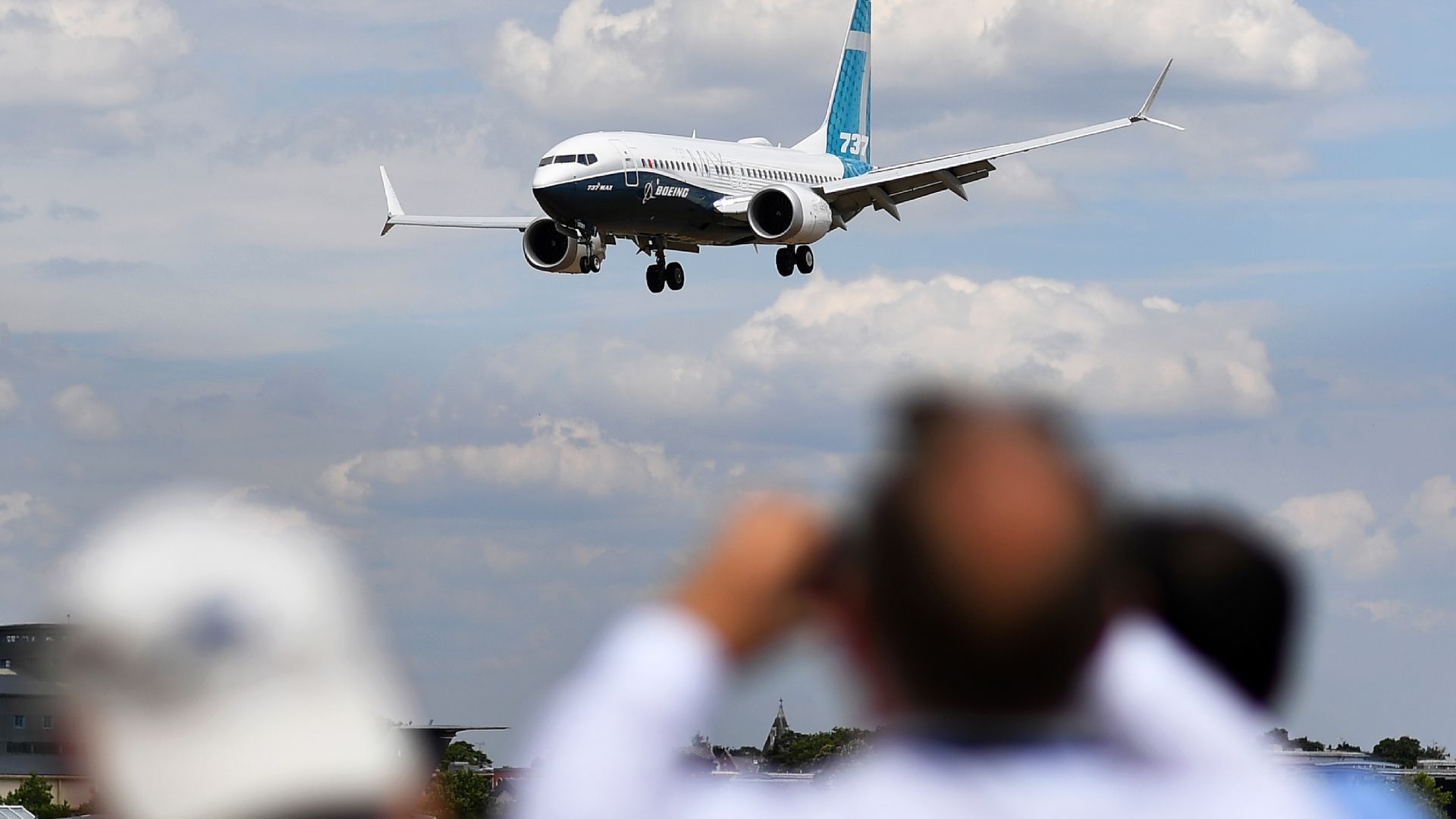 Boeing: US-Regierung erwägt neuen Deal zu Max-Abstürzen - trotz Protest ...