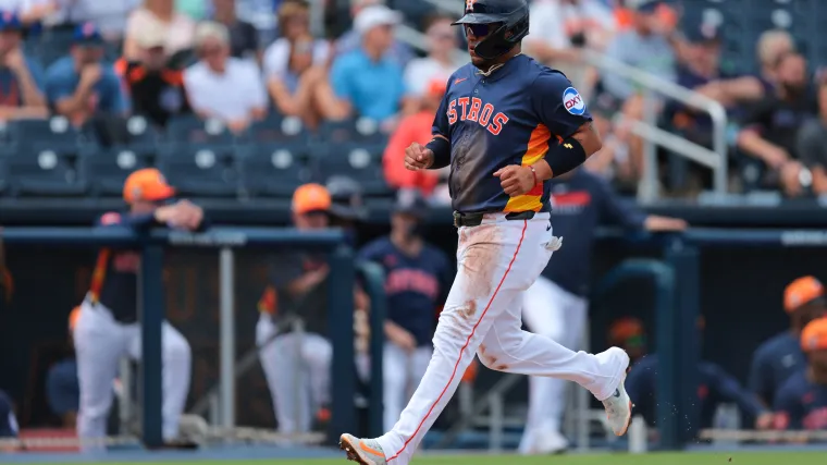 Astros' Joe Espada gives positive update on Isaac Paredes' injury recovery