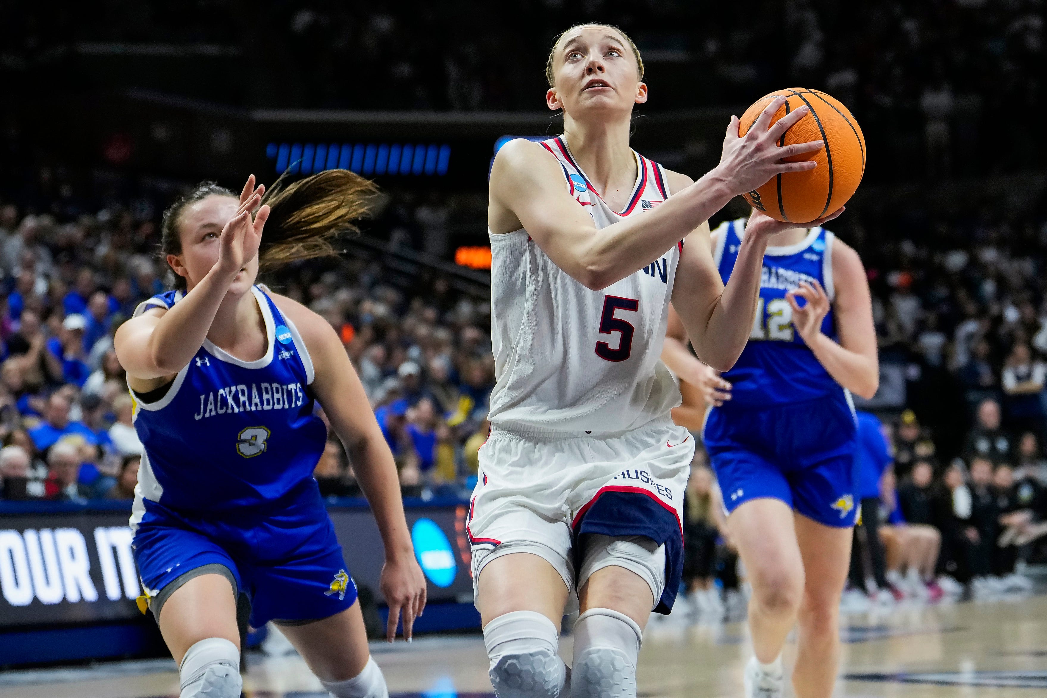 March Madness: One great photo from every game in the 2025 women's NCAA ...