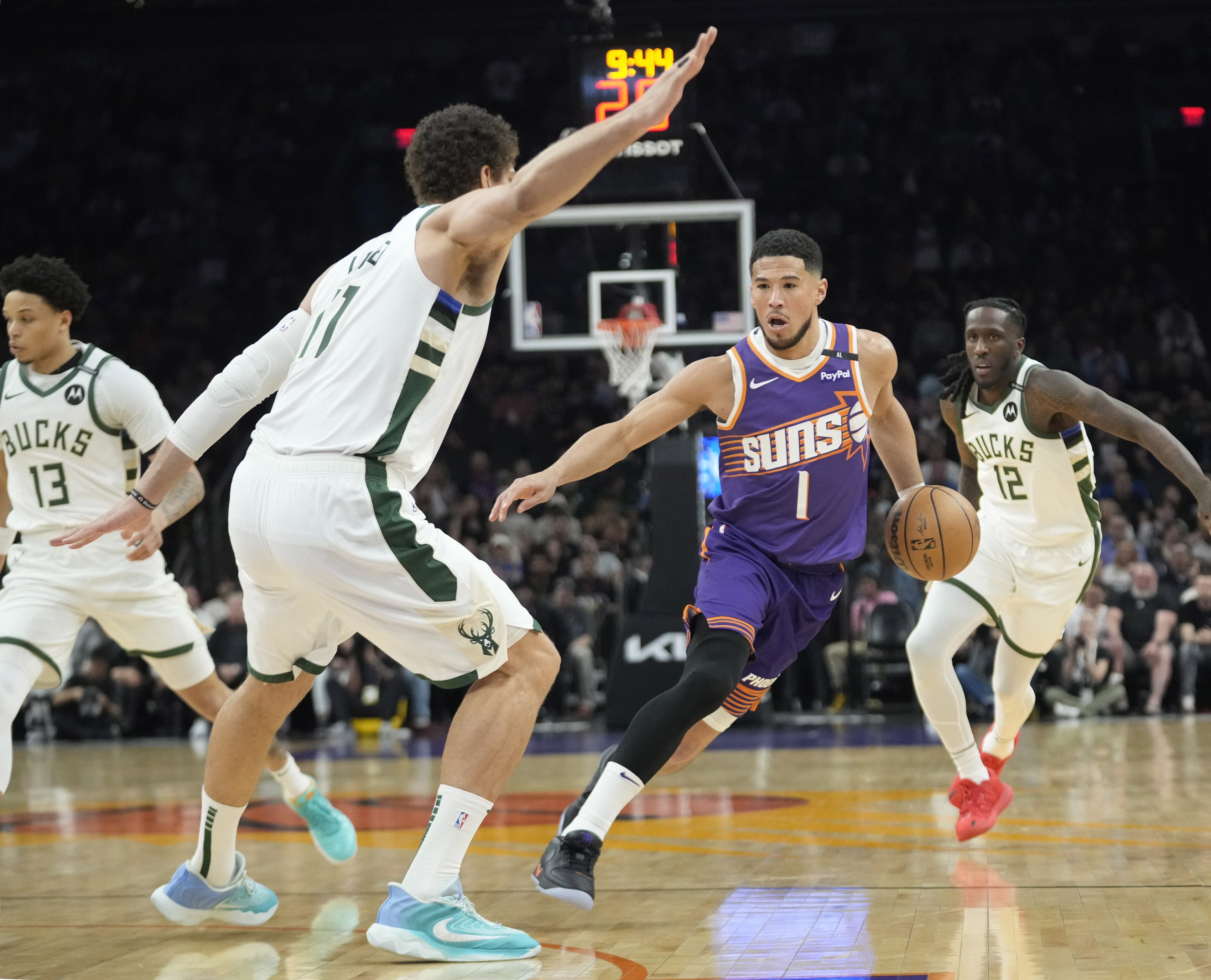 Suns-Bucks updates: Devin Booker hits game-winner, Kevin Durant 38 ...