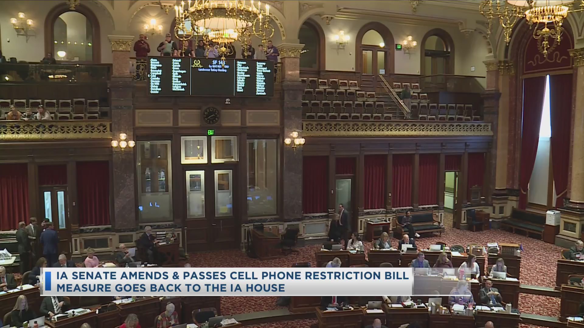 Iowa Senate Amends And Passes Cell Phone Restriction Bill