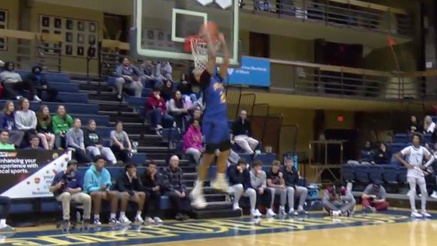 Davenport North’s DeAndre Smith wins All-Star slam dunk contest