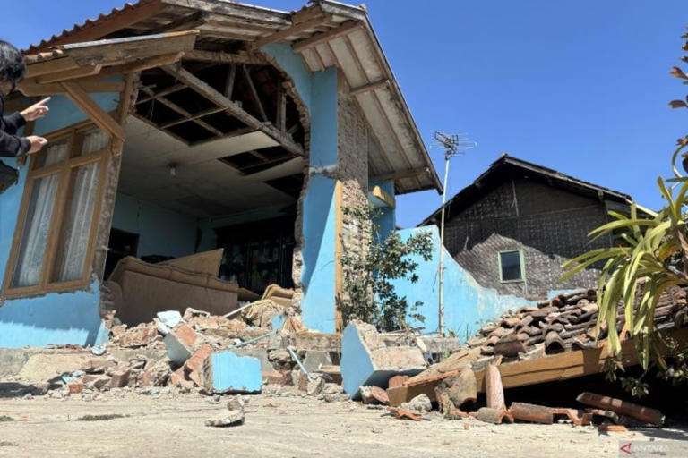 Gempa Magnitudo 4,7 Guncang Pangandaran Gempa Magnitudo 4,7 Guncang Pangandaran