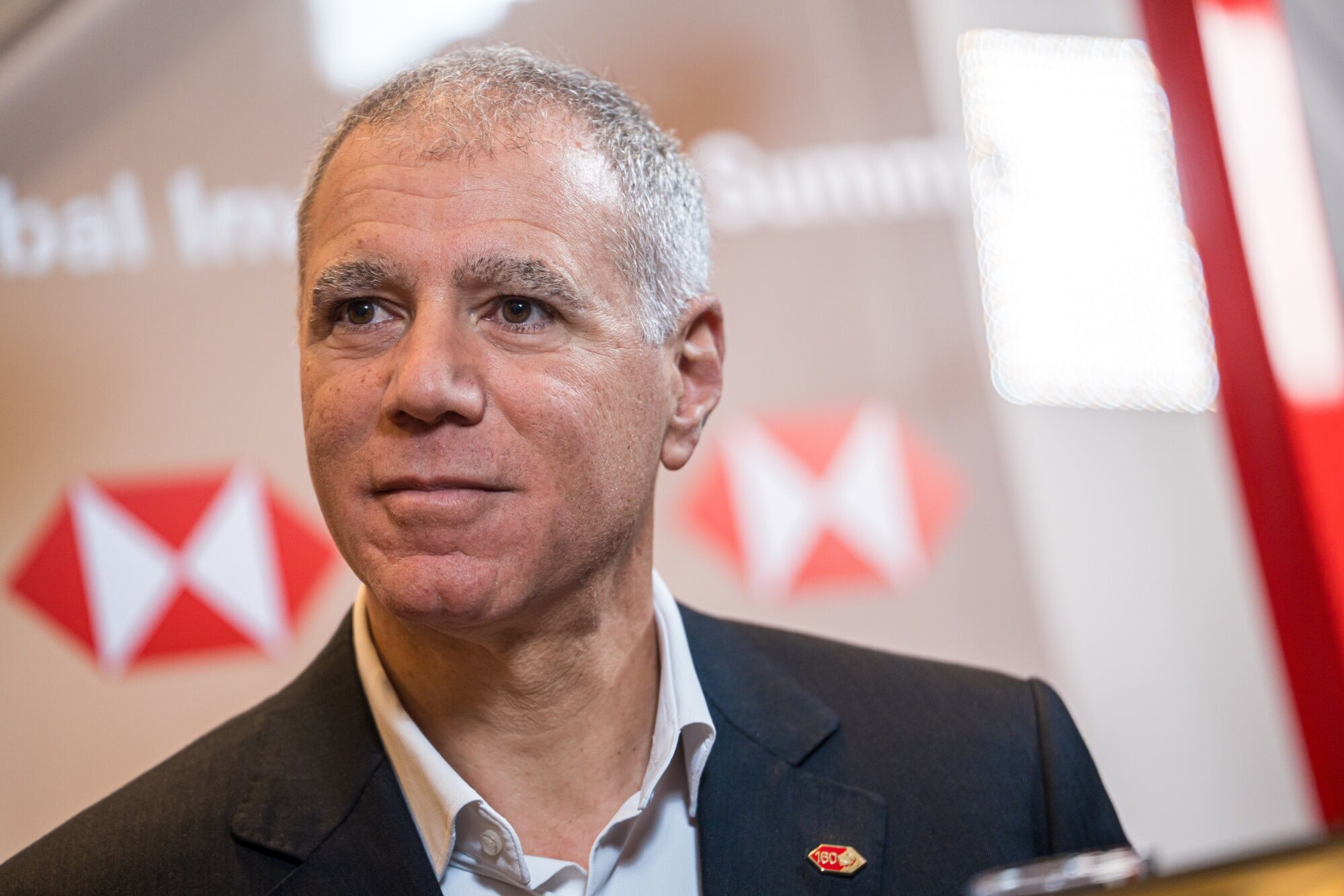 HSBCのCEO、アジアと中東の投資銀業務に重点－欧米撤退後