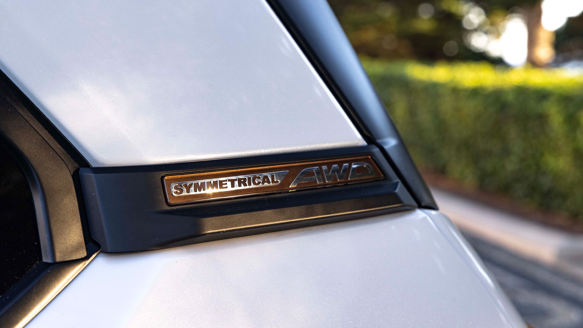 Best All-Wheel-Drive SUVs | 2025 AWD Crossovers Rated | CarBuzz