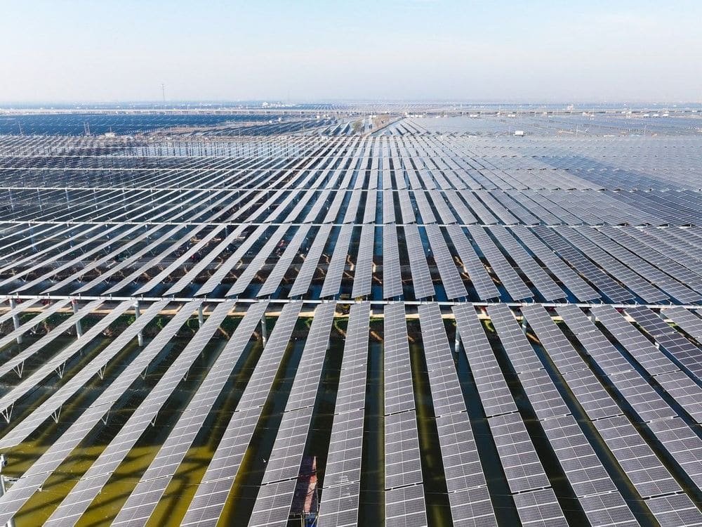 Canadian Solar Stock Edges Up Pre-Market Ahead Of Q4 Earnings: Retail ...