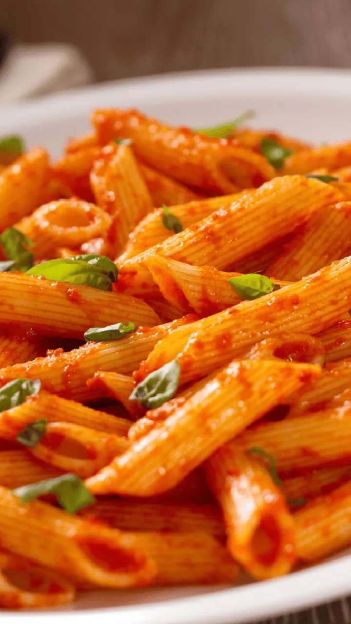 How To Make Italian Style Red Sauce Pasta In 10 Minutes?