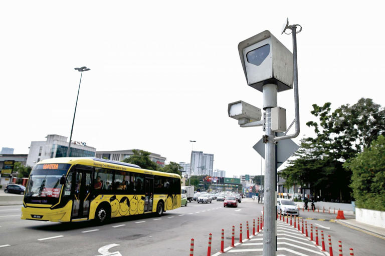 What’s your average speed? AWAS point-to-point speed camera trial to ...