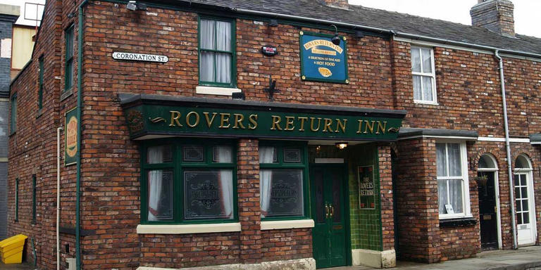 Coronation Street Will Teach You More About Britain Than Downton Abbey ...