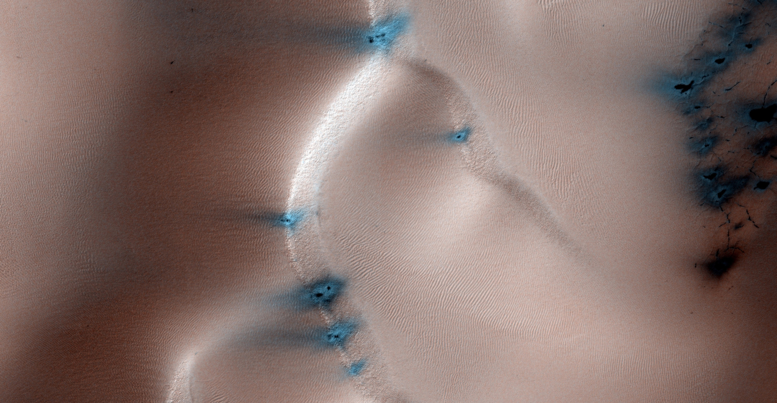 Mesmerizing photos of Mars that will make you want to move there