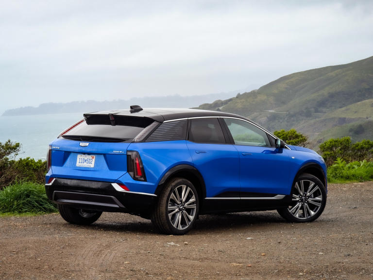 2025 Cadillac Optiq Review: The Luxury Compact SUV That's Both Fun and ...