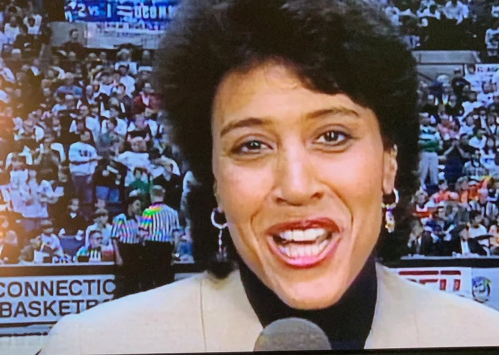 GMA's Robin Roberts' then-and-now photos leave fans astounded