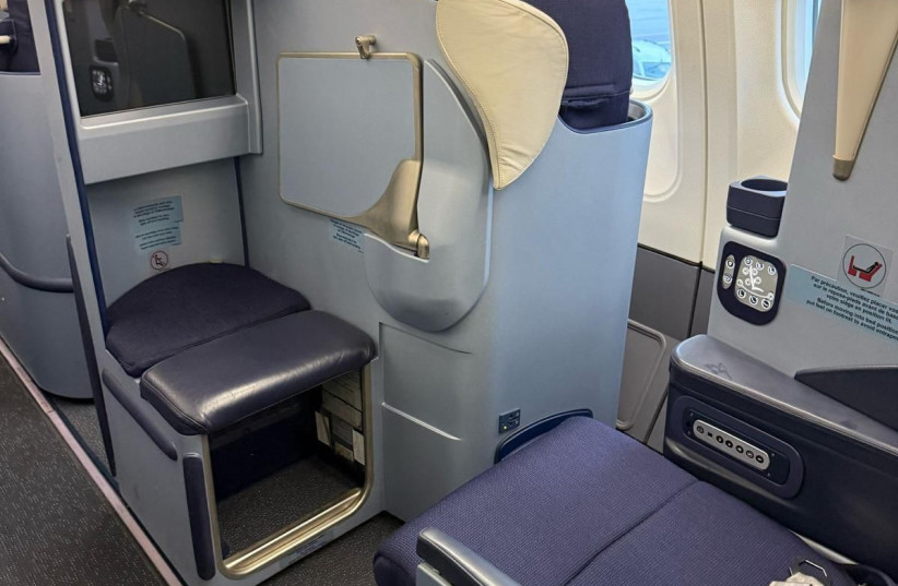Arkia launches business class on Tel Aviv–New York route