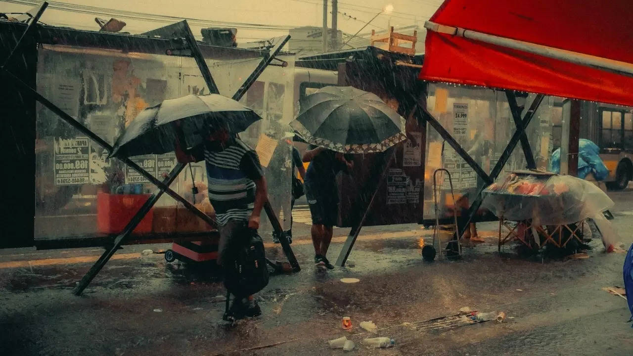 IMD forecasts thunderstorms, rain, and temperature rise across India ... IMD forecasts thunderstorms, rain, and temperature rise across India ...